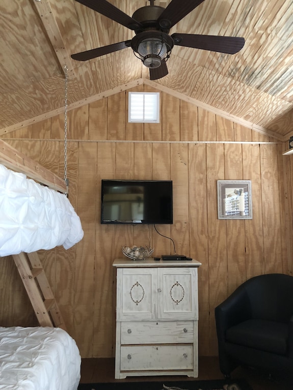 Natural Splendor; Ultimate Off Grid Experience! - Jordan Lake, NC