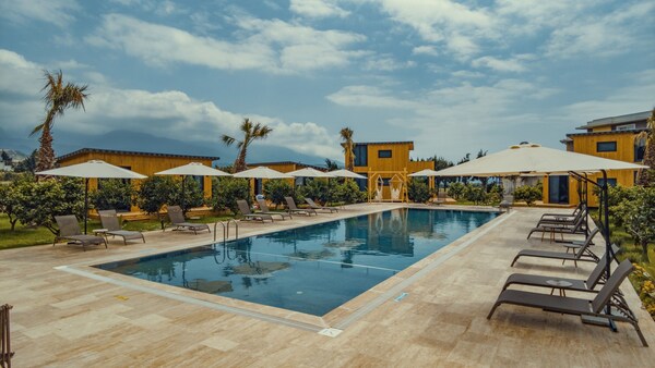 Wave - Bedroom & 1 Living Room W Pool View - Hatay