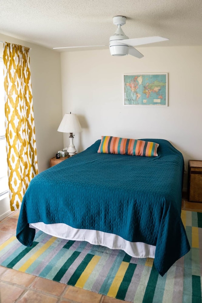 Matagorda Beachfront Rental : Gorda Getaway, Gorda Getaway - Secluded Beach Resort Rental - Matagorda, TX