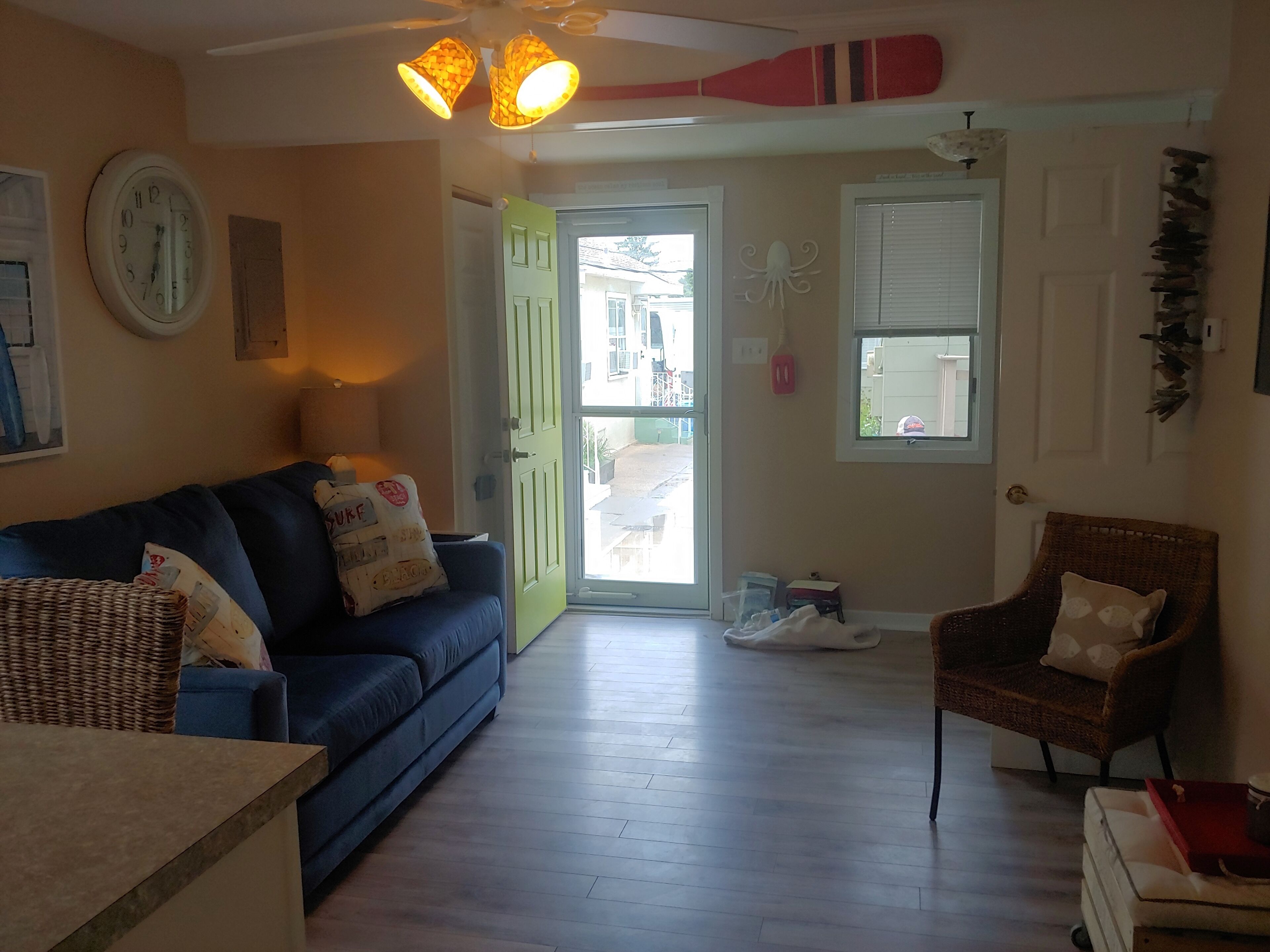 Clean, Cheerful 1 Bedroom With Patio - North Wildwood, NJ