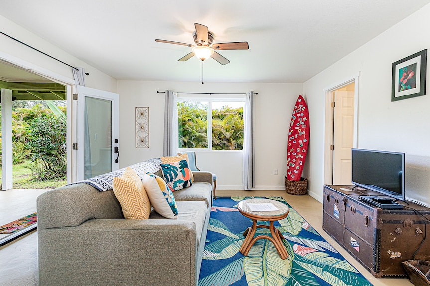 Jungle Bungalow - A Lovely Space To Stay For Island Fun! - Hawaii