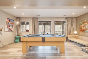 Casa, várias camas, banheira de hidromassagem grande, vista para a montanha | 5 quartos, Wi-fi grátis, roupa de cama fornecida