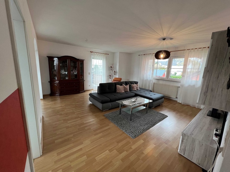 Großzügige Ferienwohnung Im Rheingau-taunus-kreis - Oestrich-Winkel