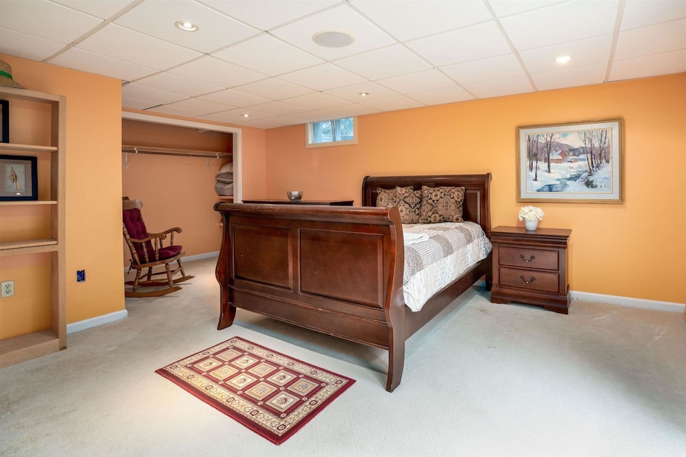 Expansive Mountainside Retreat, Close To Stowe, Smuggler's Notch, Jay - Hyde Park, VT