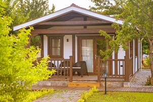 Casa na Árvore | Roupa de alta qualidade, minibar, Wi-fi, roupa de cama fornecida 