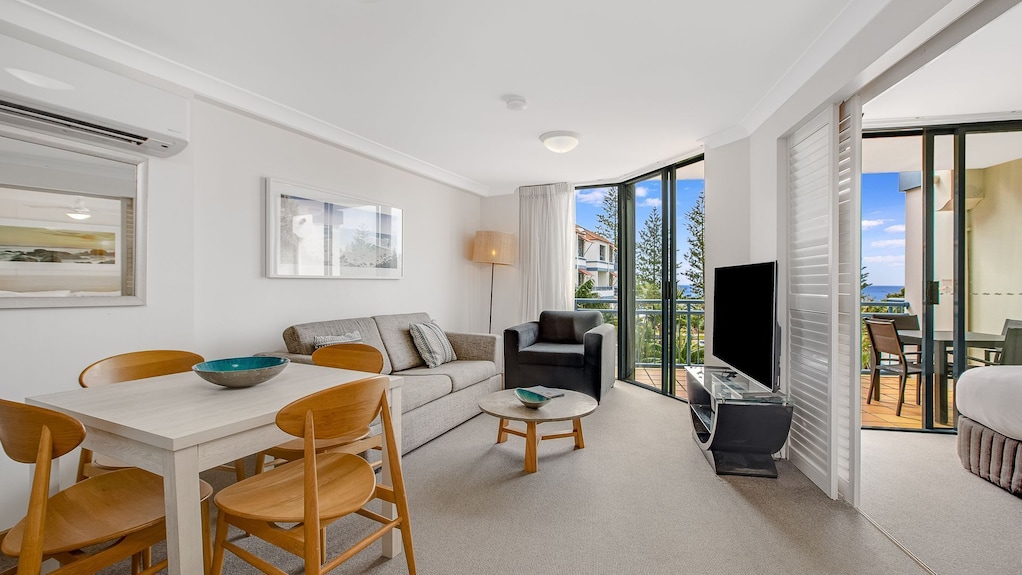 Calypso Plaza Resort Unit 429 Beachfront Resort Style Complex In The Heart Of Coolangatta - 堤維德岬