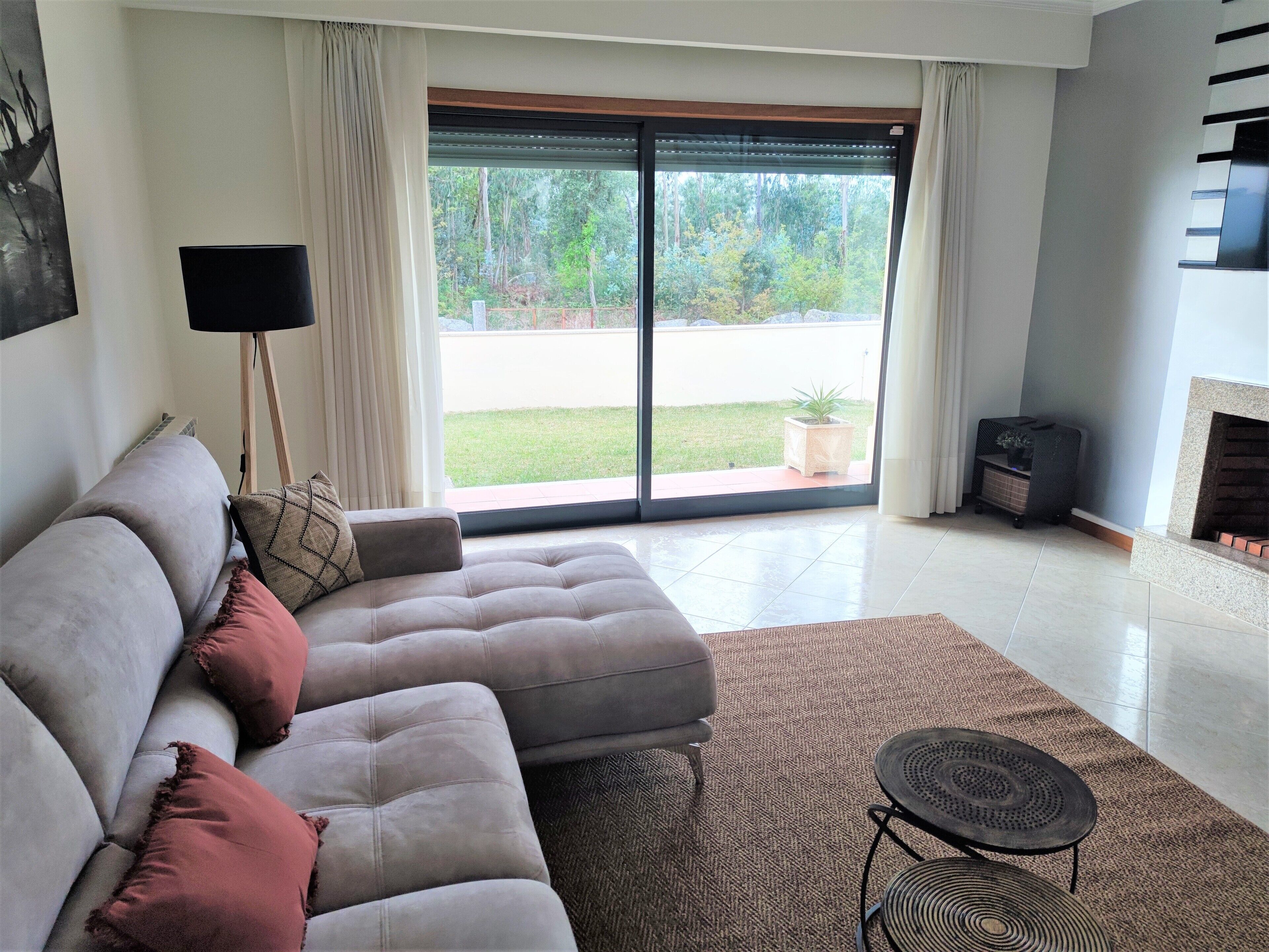 Villa Florence, Private Accommodation - Santo Tirso