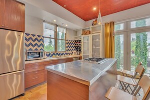 Casa, 3 quartos | Cozinha privada | Geladeira, fogão, cafeteira/chaleira