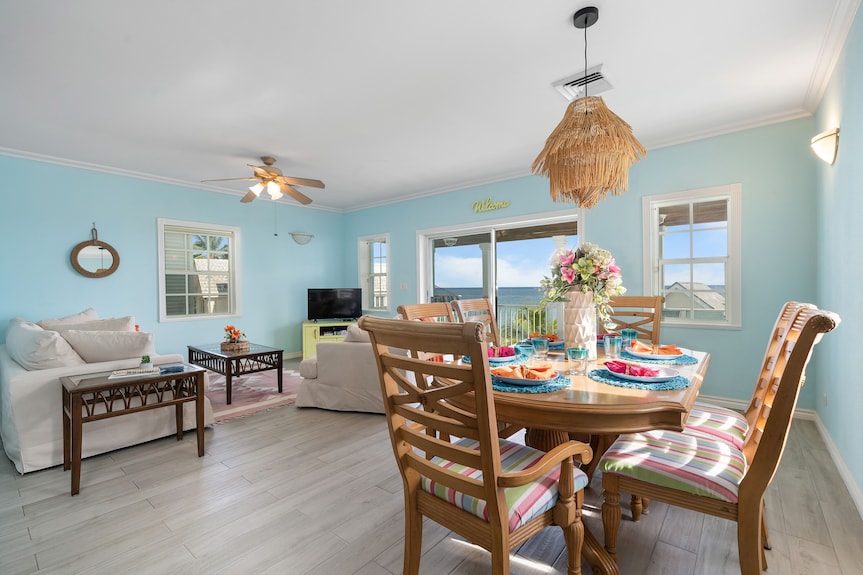 Beach, Ocean View Pool, King Bed - Walking Distance To Restaurants & The Beach! - Nasáu