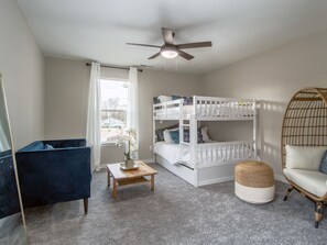 Casa, várias camas, cozinha | 4 quartos, Wi-Fi de cortesia, roupa de cama