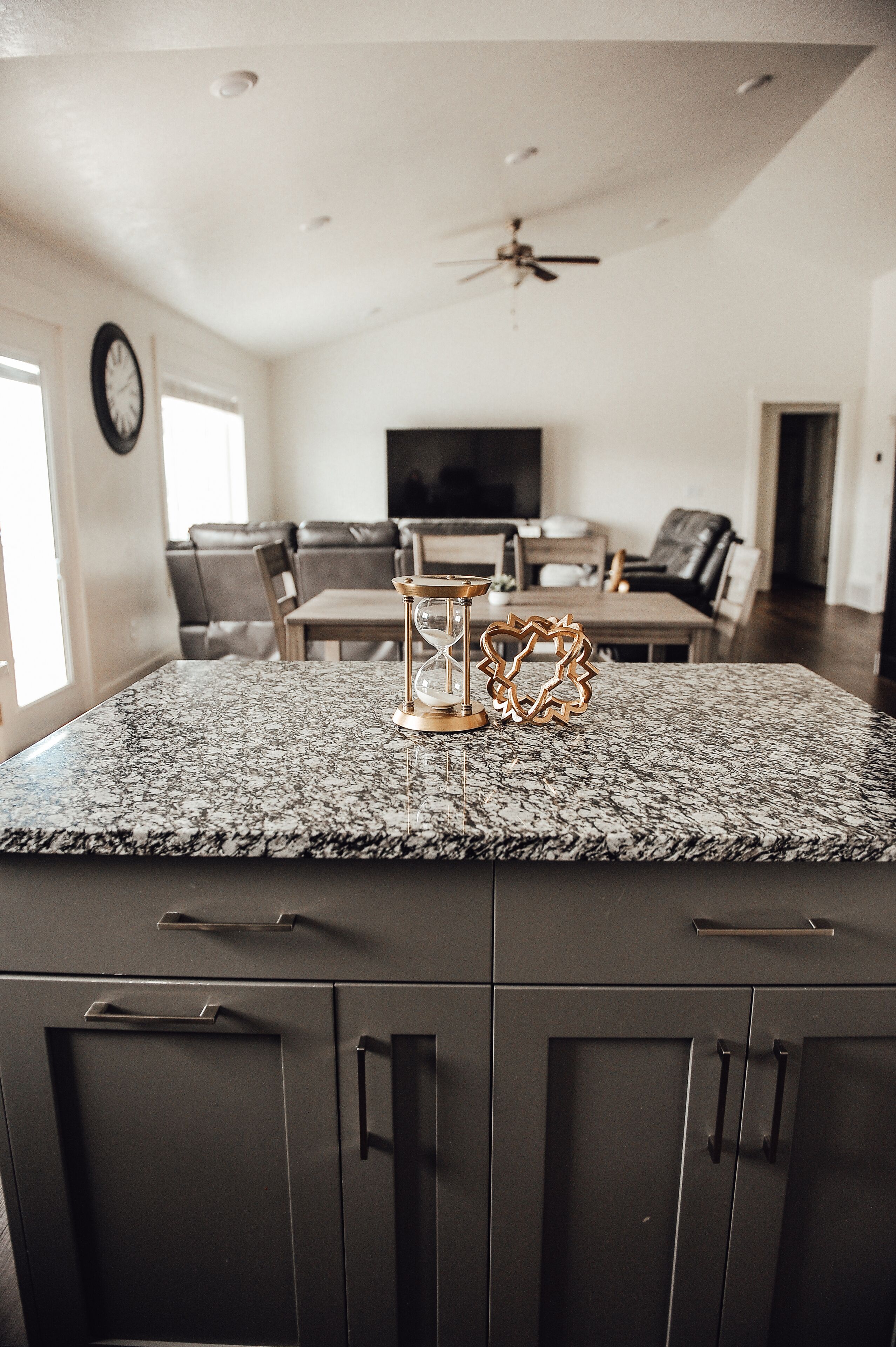 Cheerful Home In Quiet Neighborhood - Logan, UT