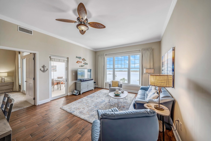 Free Daily Golf! Reflections 805 Amazing Top Floor View, Resort Pool, Hot Tub - Panama City, FL