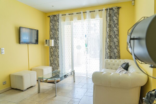 Magnificent Ground Floor Villa 60 Meters From The Beach - Fréjus