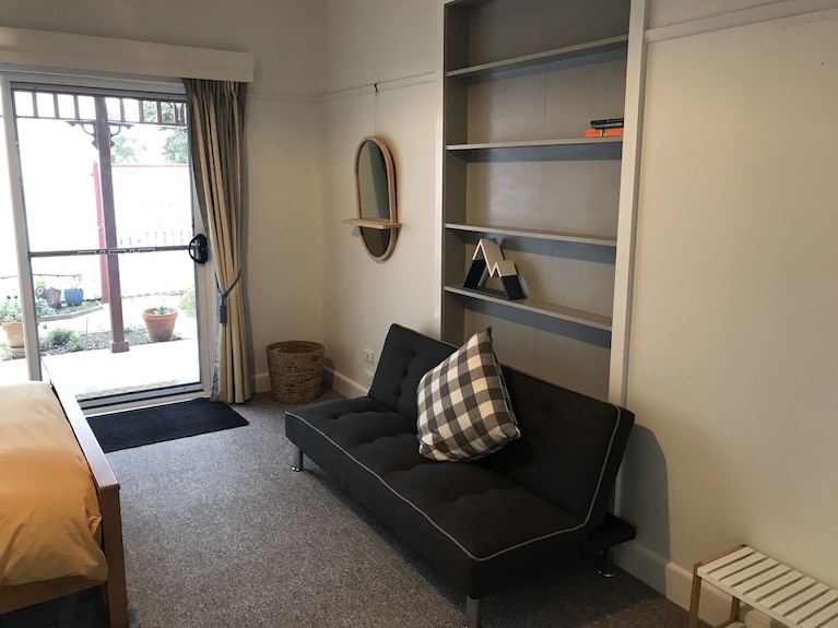 Cosy Coastal Cottage With All The Comforts Of Home - Port Albert