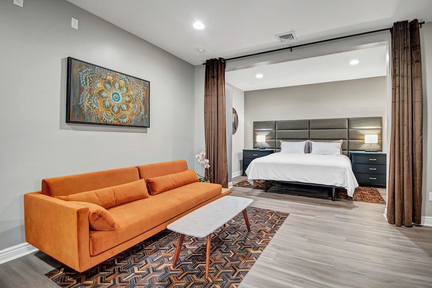 Luxe Loft 2 On Main St.steam Shower, Zerog King Bed, Designer Kitchen, Elevator! - State of New York