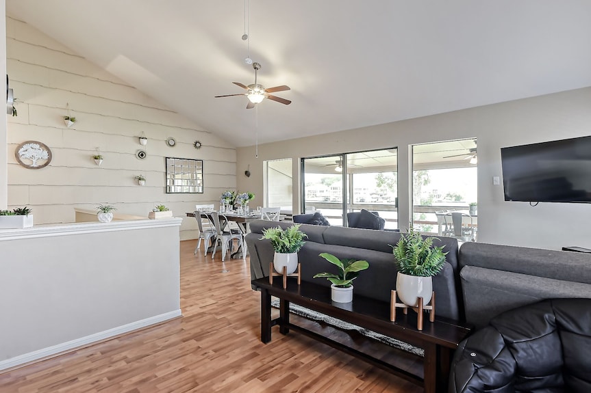 Beautiful Resort Lakehouse! - Lake Conroe