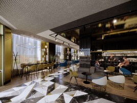2 bares/lounges