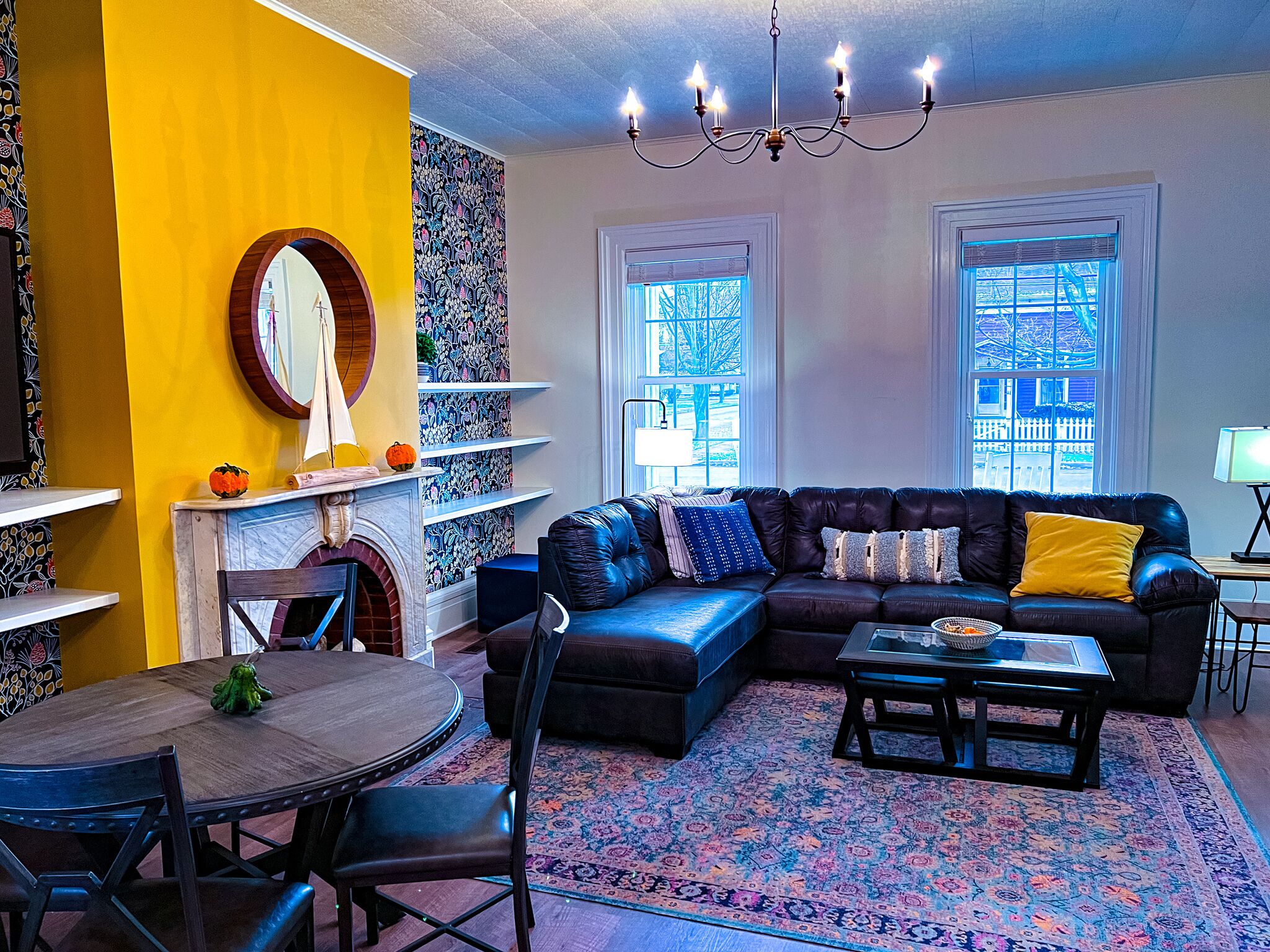 Set Within A Beautifully Restored 19th Century Home In The Heart Of Watkins Glen - Watkins Glen, NY