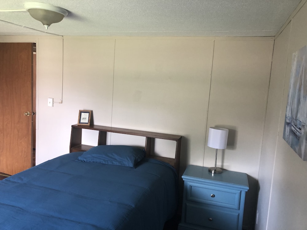 1000 Islands Cottage Minutes From Free Boat Launch! - Alexandria Bay, NY