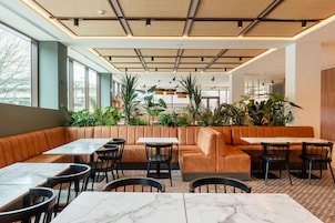 Pequeno-almoço tipo buffet diário (15 EUR por pessoa)