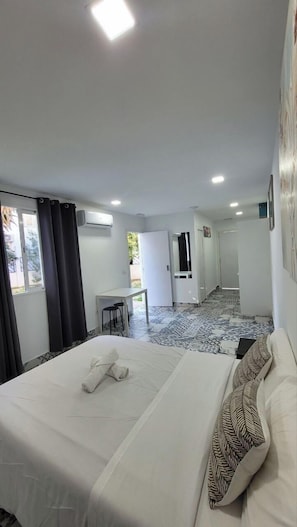 Estúdio | Wi-Fi de cortesia, roupa de cama