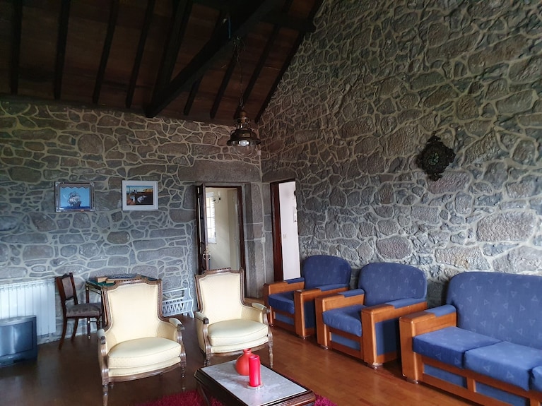 5 Bedroom Cottage In Ribeiradio - Sever do Vouga