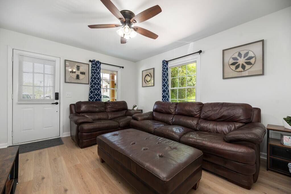 North Of Gastonia Cute Cottage W/ Comfort & Style - Gastonia, NC