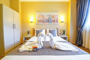Quarto casal standard | Roupas de cama premium, Wi-Fi de cortesia, roupa de cama