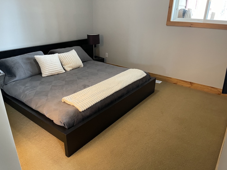 Newly Redecorated Condo Right On The Ski Hill With Private Hot Tub. - 킴벌리