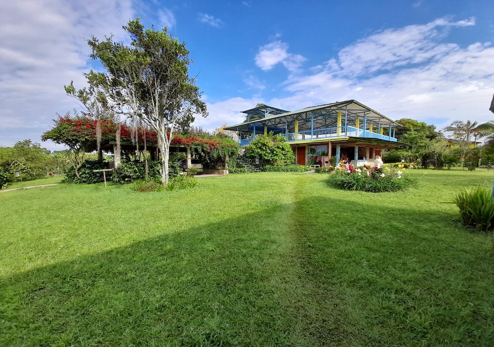 Brugmansia Country Hotel - Quindio