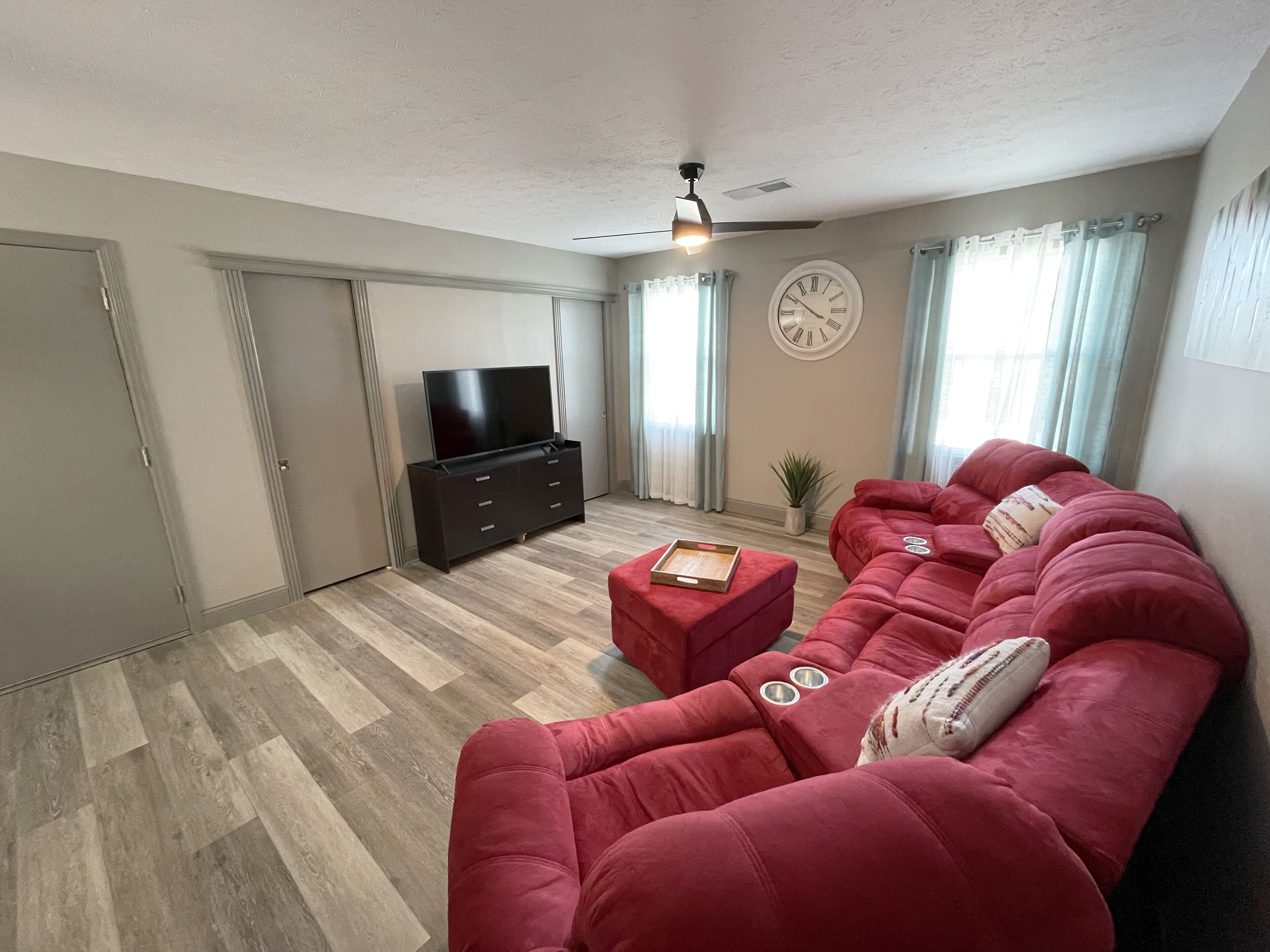 2 Bedroom, King Bed, Pets Welcome, Washer And Dryer - Ohio (State)