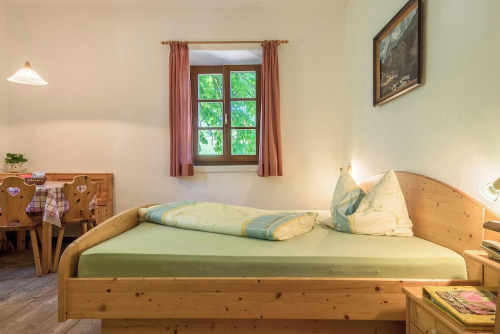 Holiday Studio 'Sallrain Hof Monolokal 4' With Shared Garden - Soprabolzano