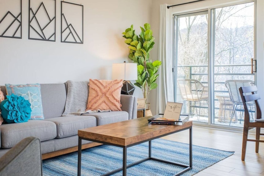 Bear Show 2nd Floor 2br * Family Pools Wifi - Gatlinburg, TN