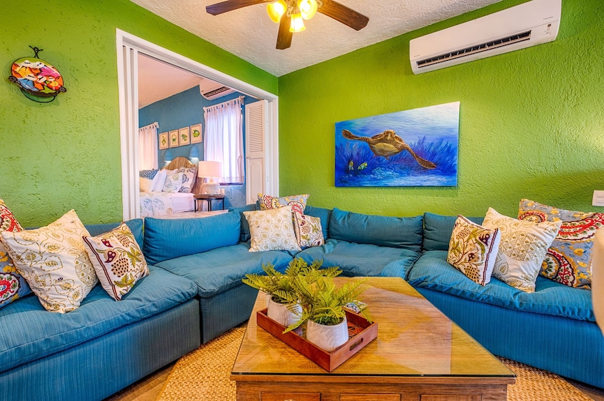 Bright And Comfortable Beachfront Condo On Half Moon Bay - Akumal