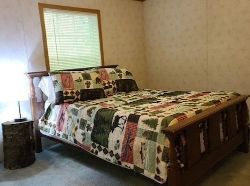 Adventure Awaits At Hikers Hideaway! Bike,ski, Atv - Vermont