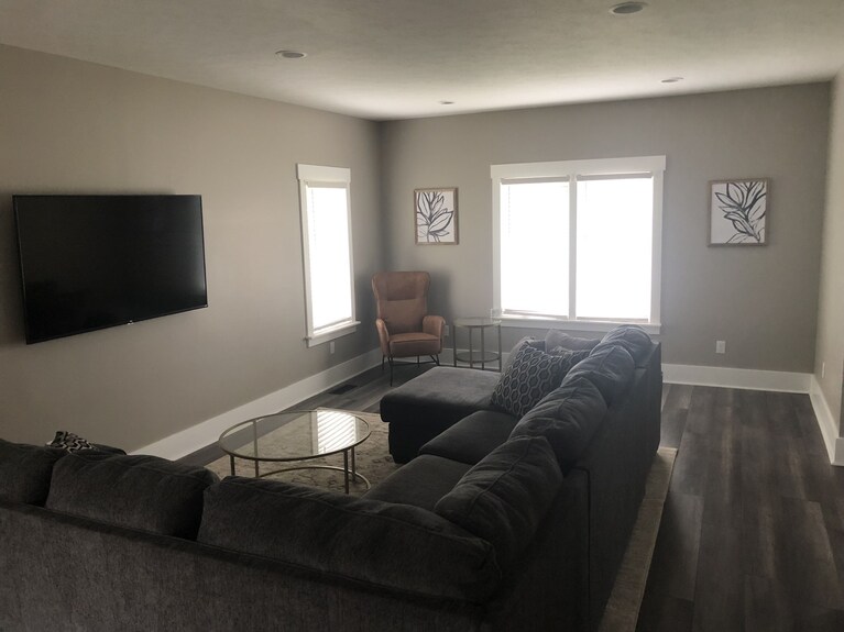 Dt Indy Near Convention Lucas Oil & Gainbridge - Indianapolis, IN