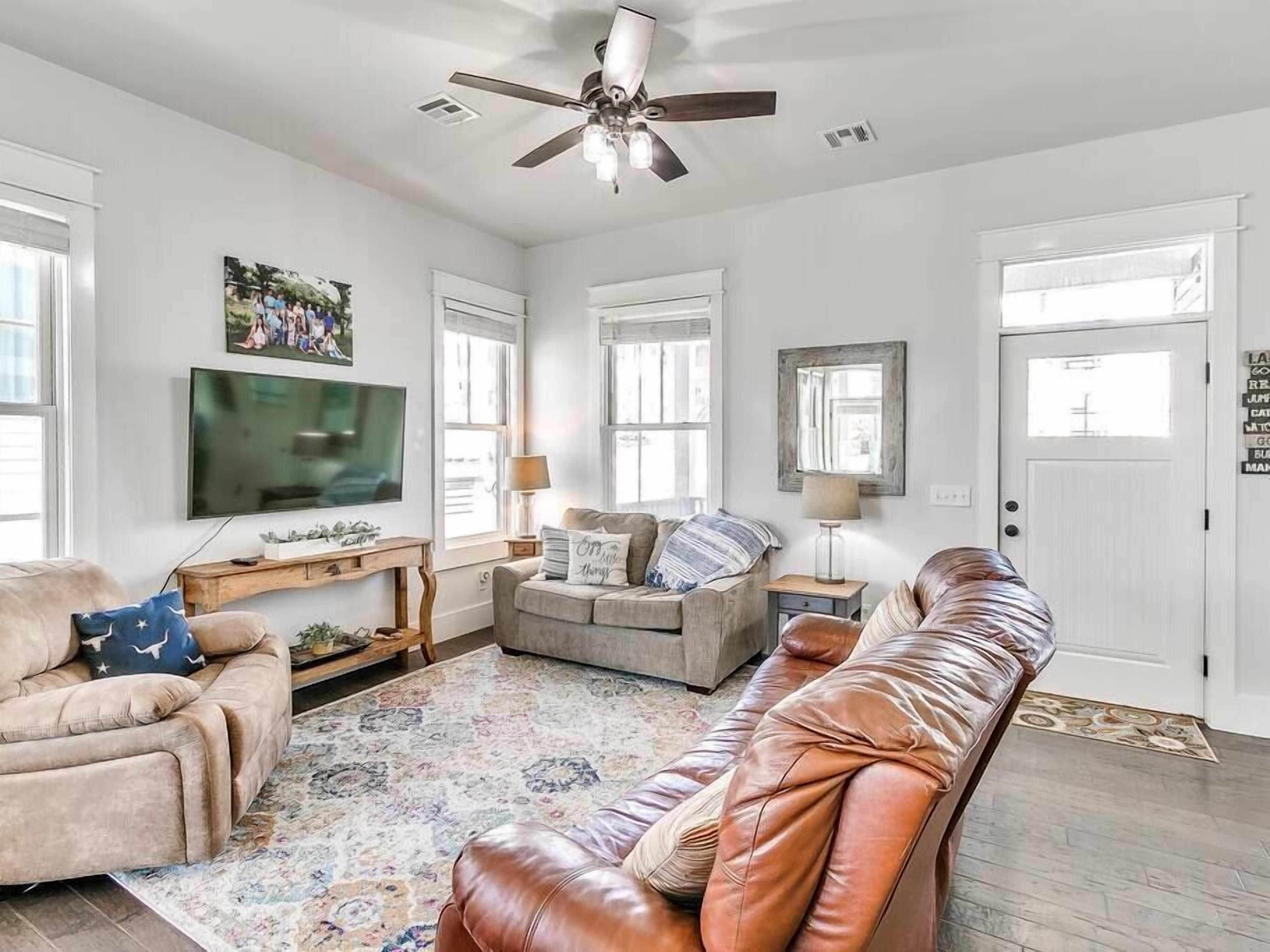 Texas Sized Comfort | 2 Living Areas - Carlton Landing