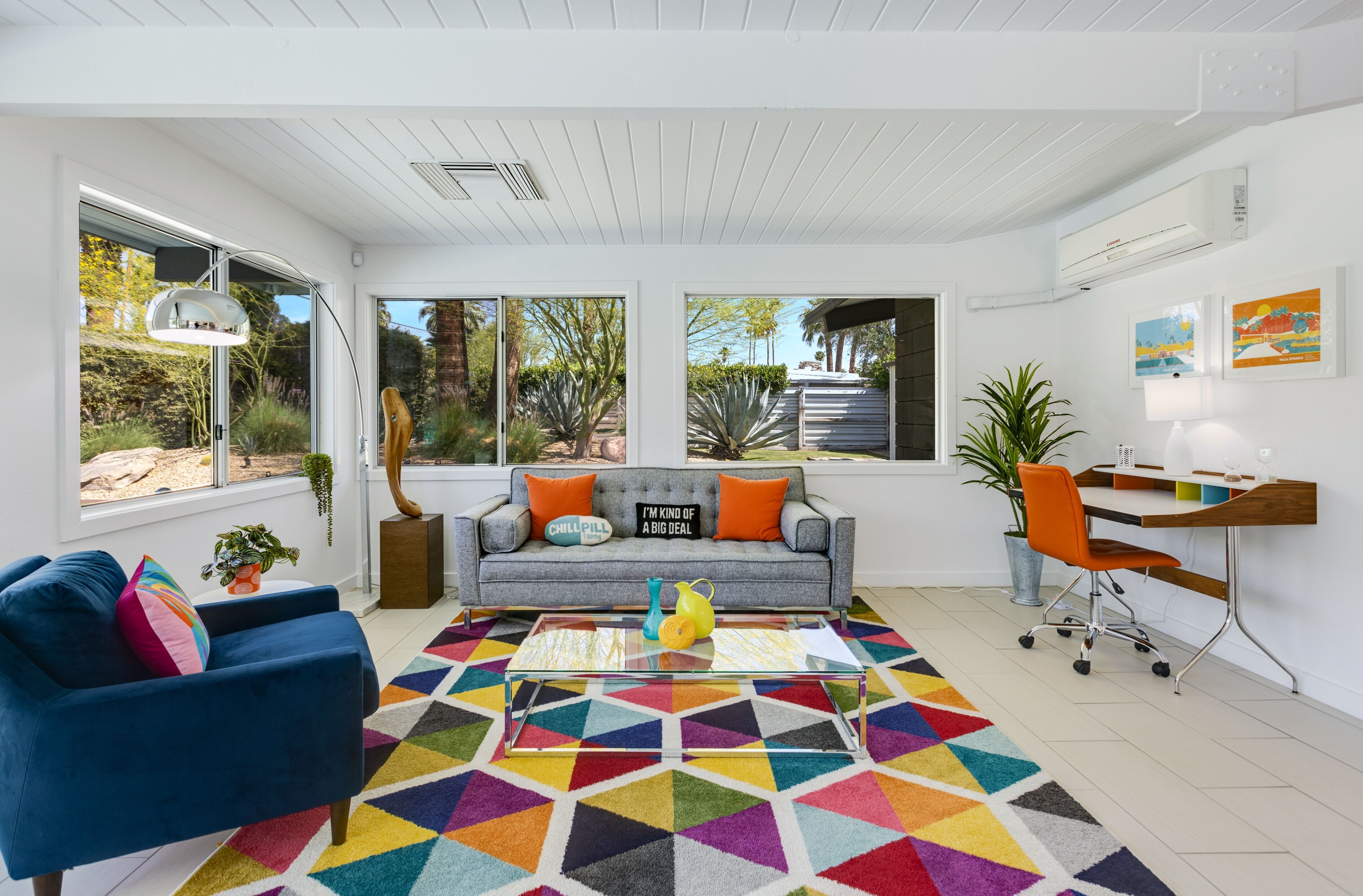 Retro-chic Palm Springs Escape / Private Pool, Spa & Mountain Views - Palm Springs, CA