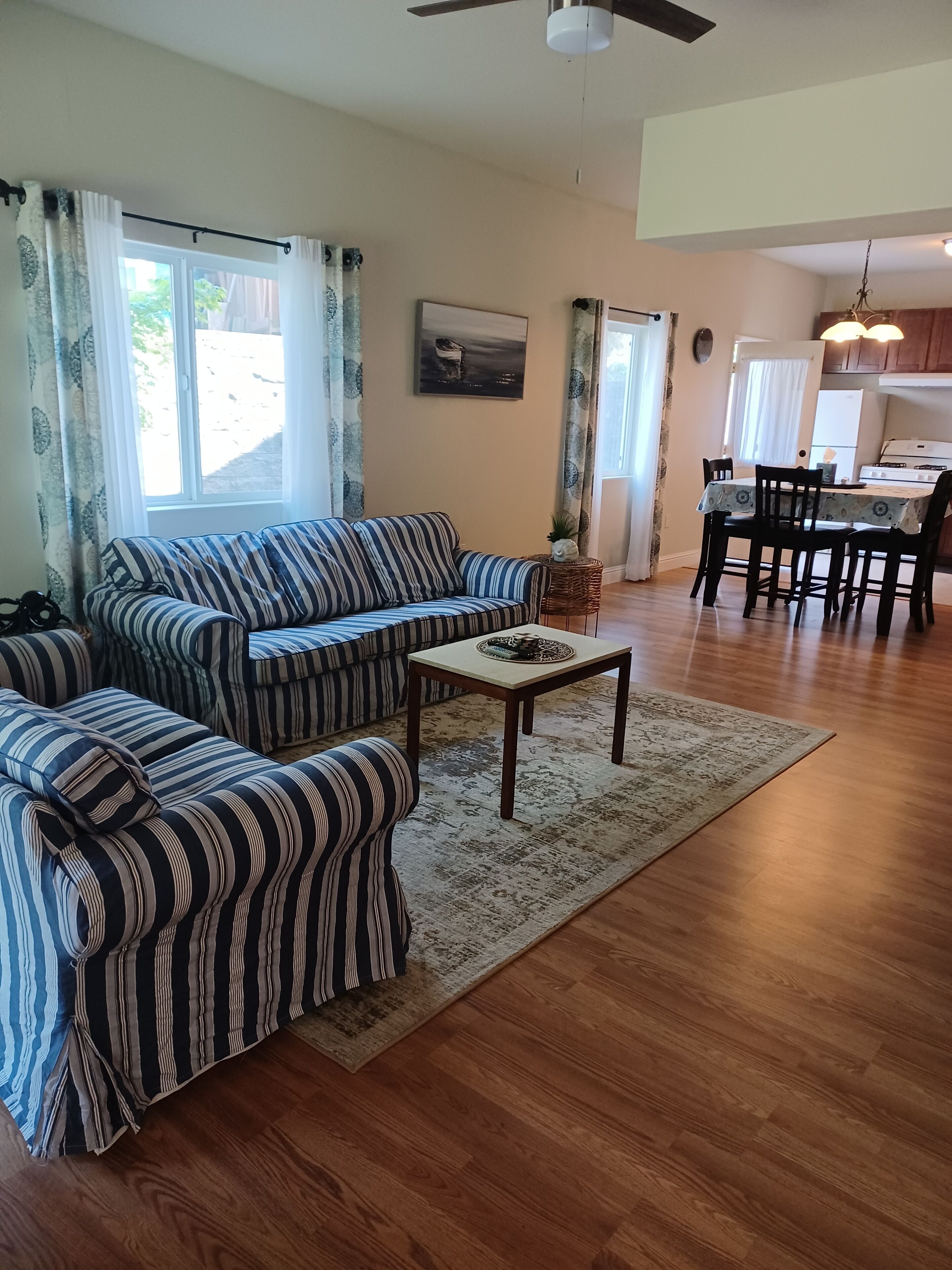 Great Location On A 9 Hole, Golf Course, Short Walk To The Ocean. - Humboldt County, CA