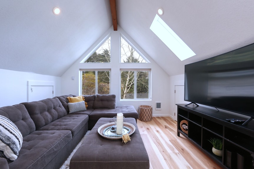 Cozy A-frame. Fire Pit. Dogs Welcome. - Oregon