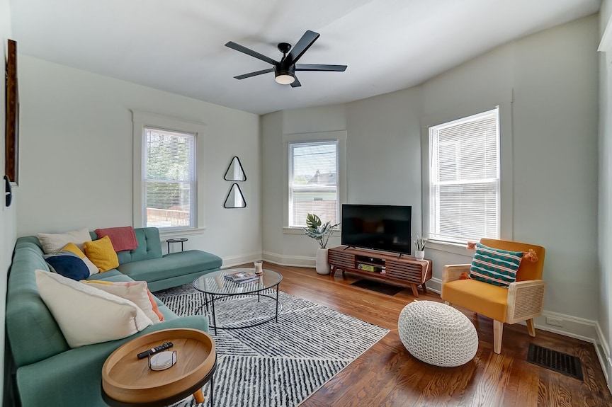Oakley Square 3br Completely Remodeled - Walkable - Cincinnati