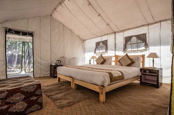 Quarto Deluxe | Roupa de alta qualidade, Wi-fi grátis, roupa de cama fornecida