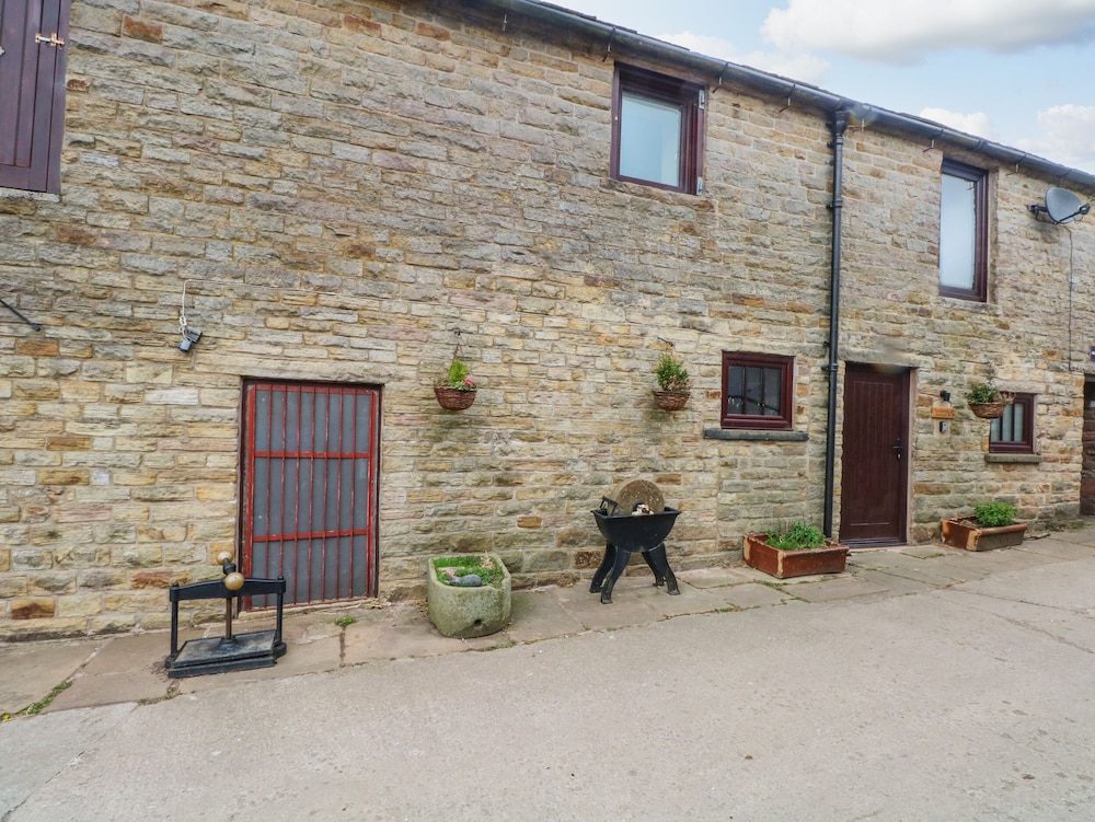 Swallows Return - Staffordshire