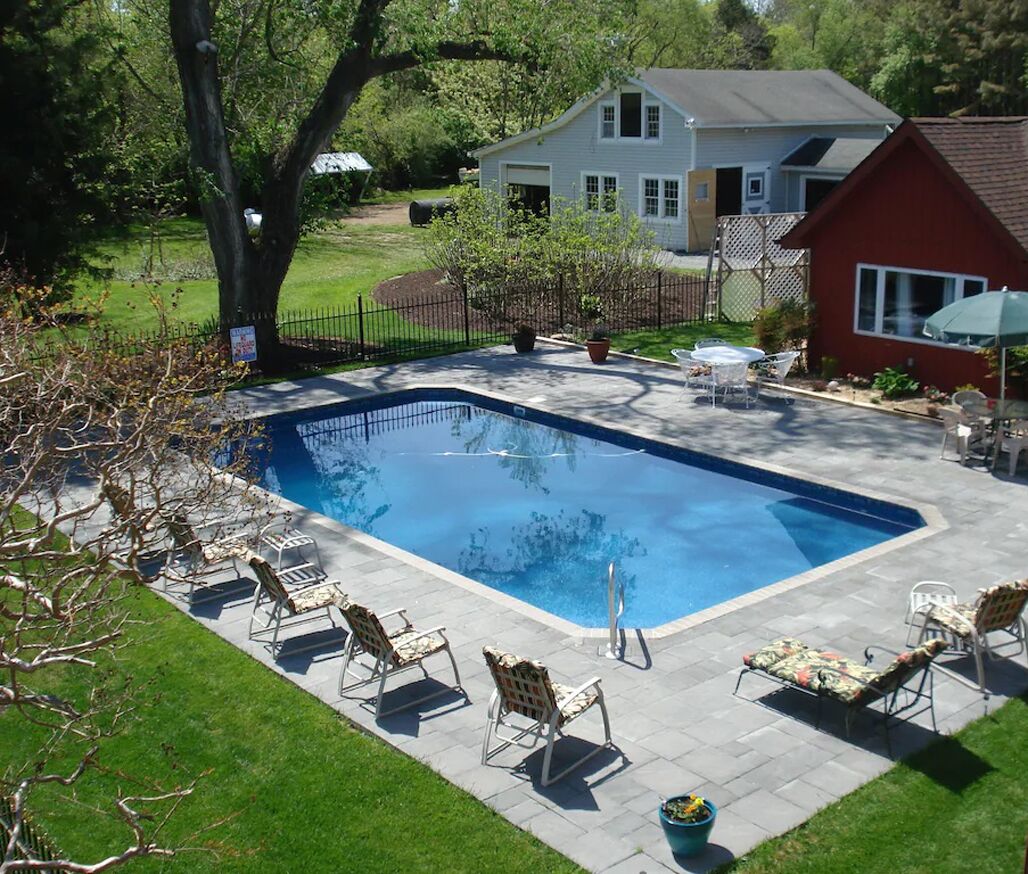 Cedar Point 6.5 Acre Waterfront Family Retreat With Pool And Sandy ...