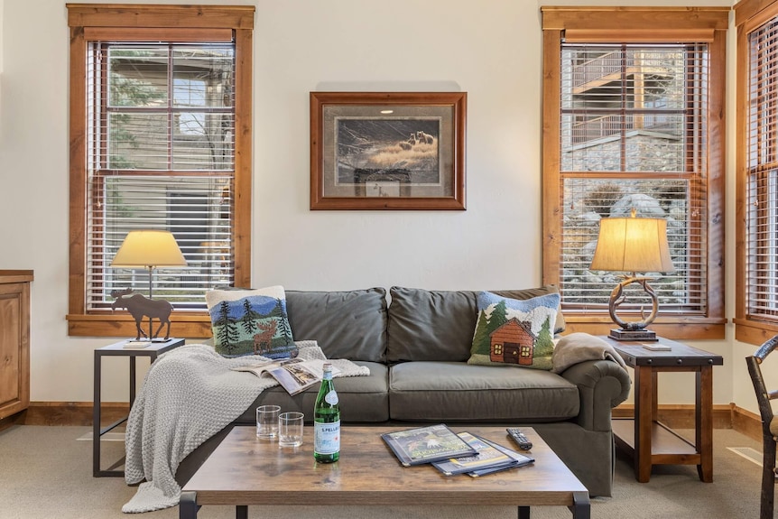 Outpost: Grand View 362s - Jackson, WY