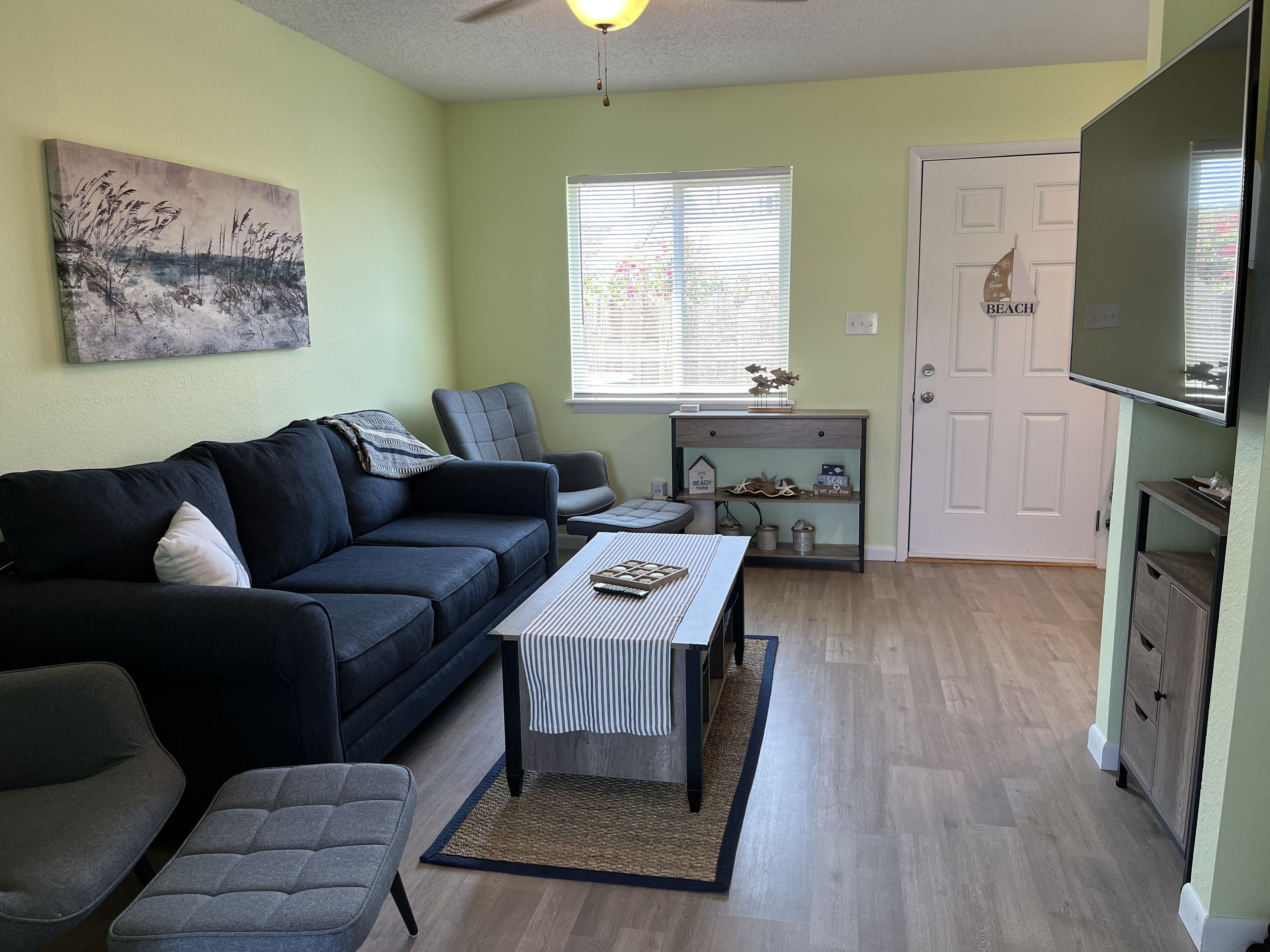 Kill Devil Hills Oceanside Townhouse - 4 Min. Walk To Beach Access - Sleeps 4-5 - Manteo, NC