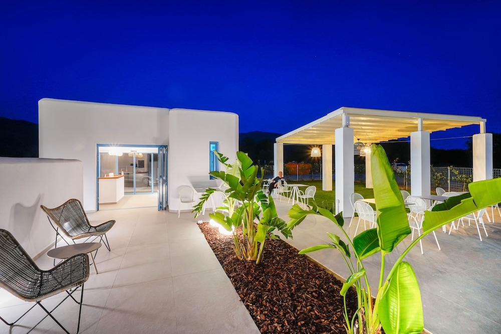 Narciso Luxury Suites - Greece