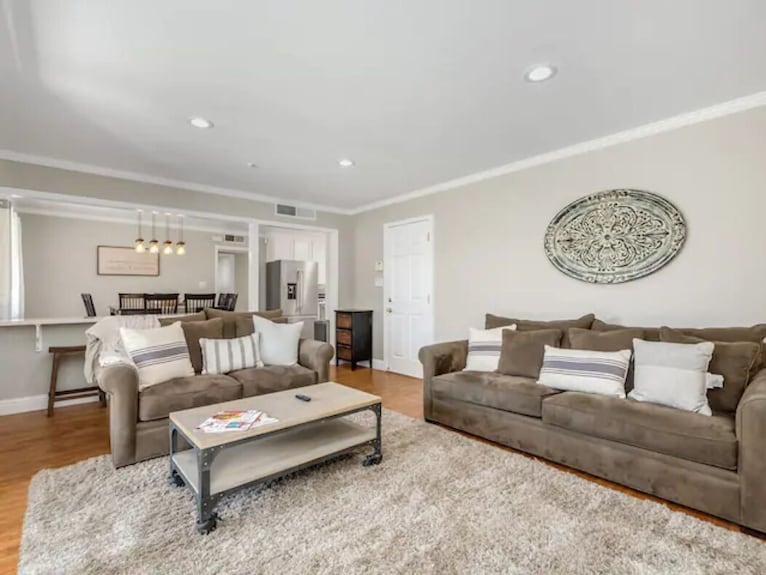 Fresno House, Sleep No. Beds, Bbq, Fire Pit, 4 Bed: 2 Bath - Water slides, Fresno