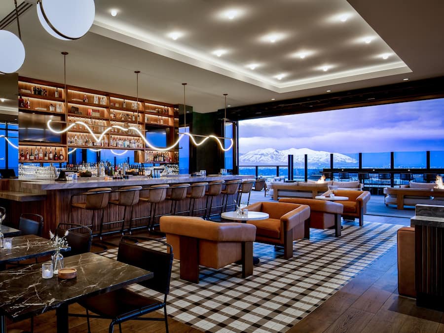 2 bares/lounges, este bar no terraço do hotel