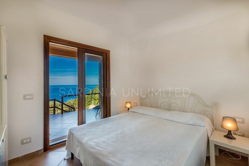 Casa Rosa Bianca: House With Wonderful Seaview, Shared Pool, Two Terraces And Barbeque - 薩丁尼亞島